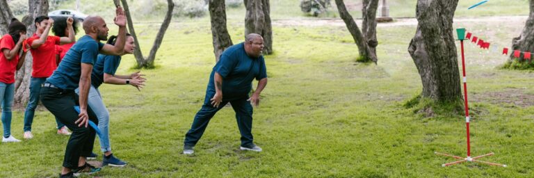 10 Must-Try Outdoor Team Building Activities